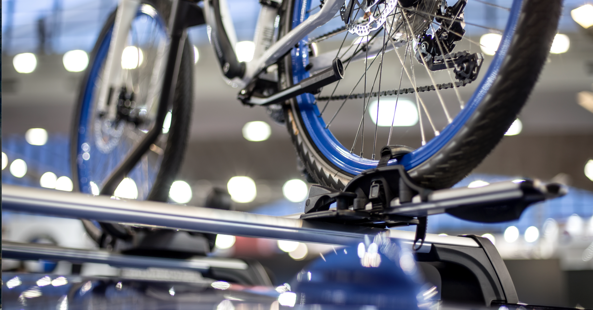 Roof Racks vs. Crossbars: Which is the Best Option for Your Vehicle?